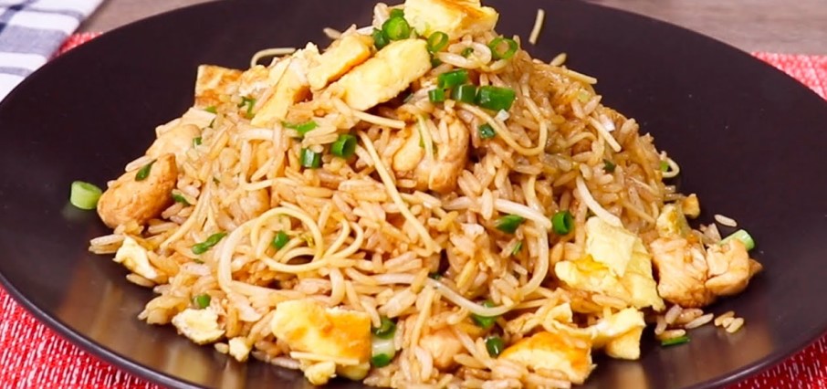 Receta de Aeropuerto Chifa | PlusRecetas