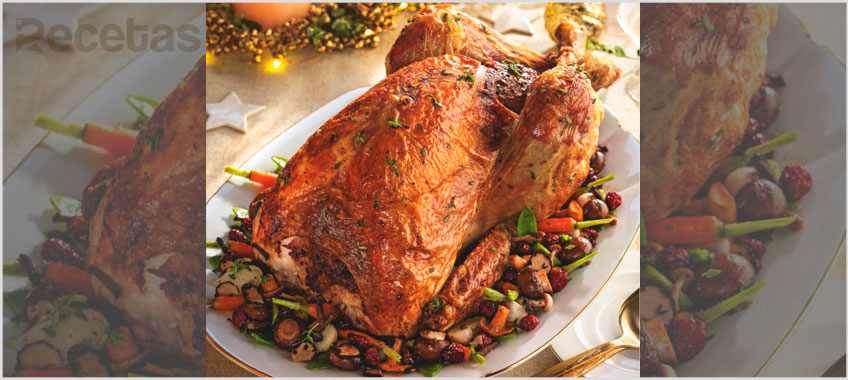 Receta de Pavo asado con trufa, setas y verduritas | PlusRecetas
